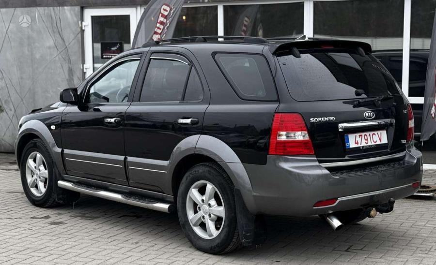 Melns Kia Sorento 2009 Radviliškis, ar dzinēja tilpumu 2.50 L un nobraukumu 260 tūkst. km par 4250 €, foto 9 vietnē AUTOMOTO.COM.LV