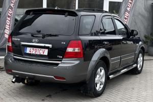 Melns Kia Sorento 2009 Radviliškis, ar dzinēja tilpumu 2.50 L un nobraukumu 260 tūkst. km par 4250 €, foto 12 vietnē AUTOMOTO.COM.LV