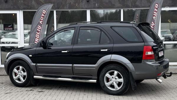 Melns Kia Sorento 2009 Radviliškis, ar dzinēja tilpumu 2.50 L un nobraukumu 260 tūkst. km par 4250 €, foto 7 vietnē AUTOMOTO.COM.LV