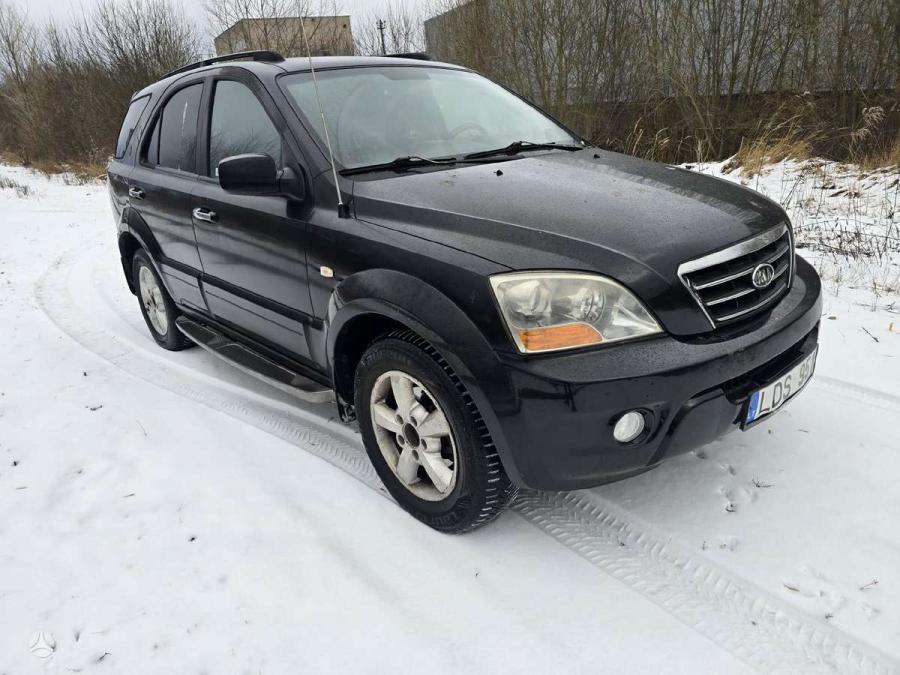 Melns Kia Sorento 2009 Viļņa, ar dzinēja tilpumu 2.50 L un nobraukumu 221 tūkst. km par 2600 €, foto 1 vietnē AUTOMOTO.COM.LV