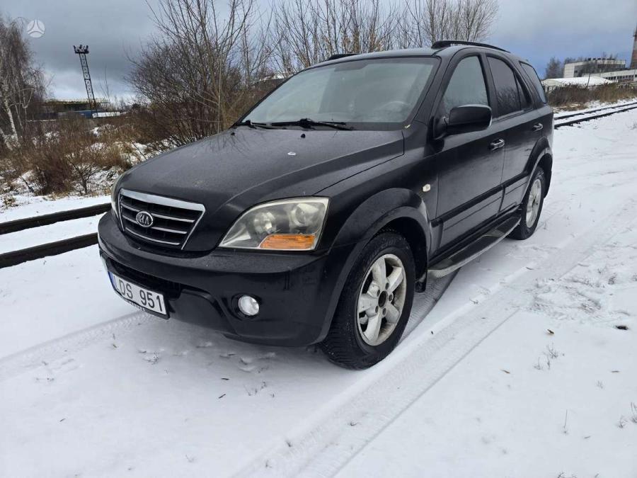 Melns Kia Sorento 2009 Viļņa, ar dzinēja tilpumu 2.50 L un nobraukumu 221 tūkst. km par 2600 €, foto 6 vietnē AUTOMOTO.COM.LV