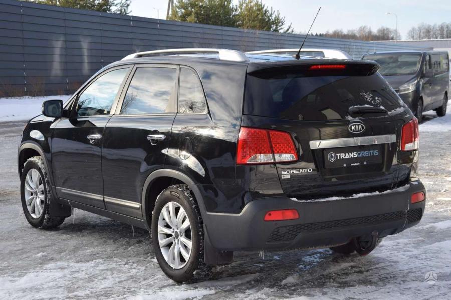 Melns Kia Sorento 2009 Viļņa, ar dzinēja tilpumu 2.35 L un nobraukumu 273 tūkst. km par 5999 €, foto 11 vietnē AUTOMOTO.COM.LV