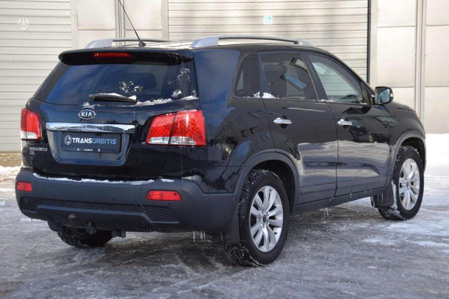 Melns Kia Sorento 2009 Viļņa, ar dzinēja tilpumu 2.35 L un nobraukumu 273 tūkst. km par 5999 €, foto 13 vietnē AUTOMOTO.COM.LV