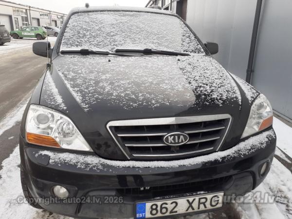 Black Kia Sorento 2009 in Parnu, with an engine capacity of 2.50 L and mileage of 186 thousand km for 1500 €, photo 4 on AUTOMOTO.COM.LV