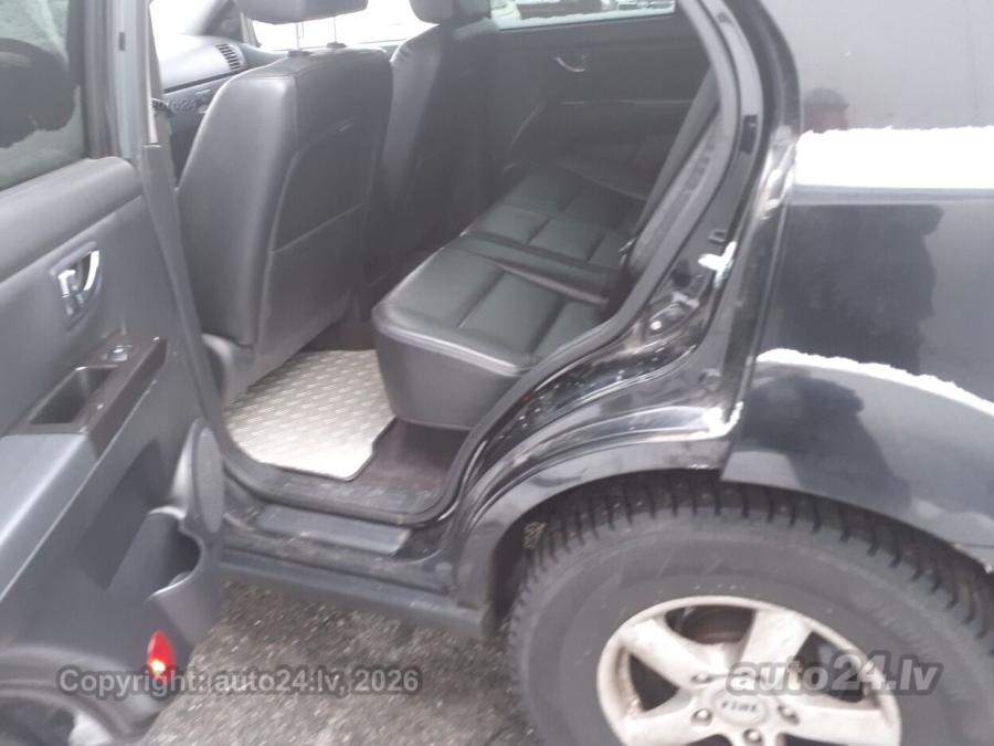Melns Kia Sorento 2009 Pērnava, ar dzinēja tilpumu 2.50 L un nobraukumu 186 tūkst. km par 1500 €, foto 7 vietnē AUTOMOTO.COM.LV