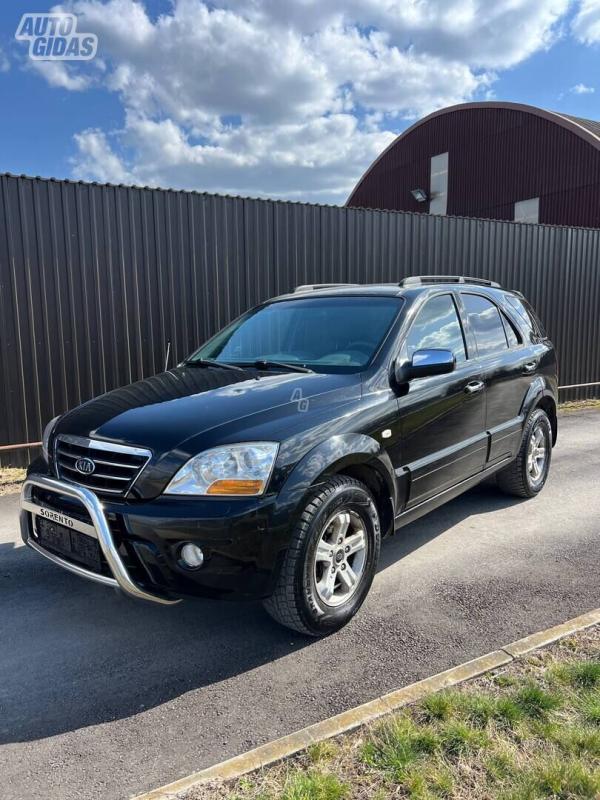 Black Kia Sorento 2009 in Marijampole, with an engine capacity of 2.50 L and mileage of 217 thousand km for 2950 €, photo 1 on AUTOMOTO.COM.LV