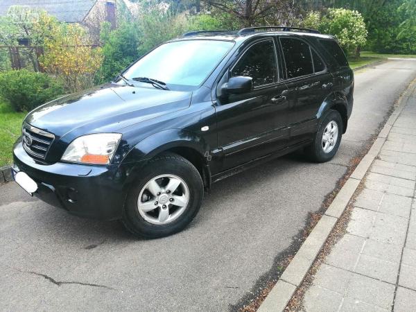 Melns Kia Sorento 2009 Šauļi, ar dzinēja tilpumu 2.50 L un nobraukumu 301 tūkst. km par 2650 €, foto 9 vietnē AUTOMOTO.COM.LV