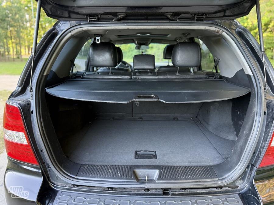 Melns Kia Sorento 2009 Prienai, ar dzinēja tilpumu 2.50 L un nobraukumu 215 tūkst. km par 3600 €, foto 12 vietnē AUTOMOTO.COM.LV