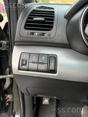 Melns Kia Sorento 2009 Rīga, ar dzinēja tilpumu 2.20 L un nobraukumu 271 tūkst. km par 5350 €, foto 10 vietnē AUTOMOTO.COM.LV