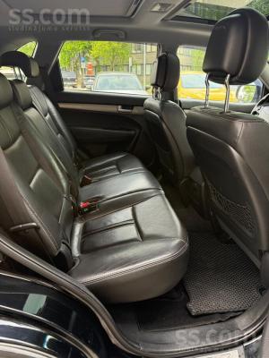 Melns Kia Sorento 2009 Rīga, ar dzinēja tilpumu 2.20 L un nobraukumu 271 tūkst. km par 5350 €, foto 14 vietnē AUTOMOTO.COM.LV