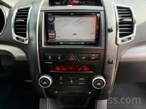 Black Kia Sorento 2009 in Riga, with an engine capacity of 2.20 L and mileage of 315 thousand km for 5500 €, photo 26 on AUTOMOTO.COM.LV