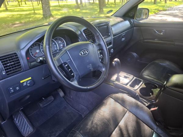 Melns Kia Sorento 2009 Prienai, ar dzinēja tilpumu 2.50 L un nobraukumu 212 tūkst. km par 3600 €, foto 8 vietnē AUTOMOTO.COM.LV