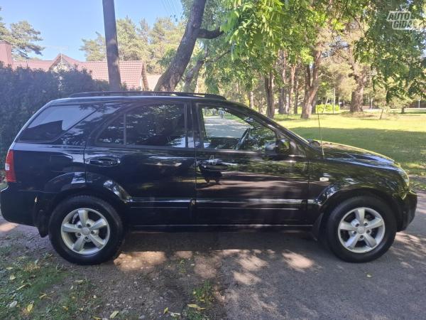 Melns Kia Sorento 2009 Prienai, ar dzinēja tilpumu 2.50 L un nobraukumu 212 tūkst. km par 3600 €, foto 10 vietnē AUTOMOTO.COM.LV
