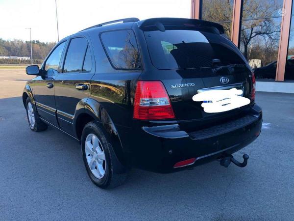 Melns Kia Sorento 2009 Kauņa, ar dzinēja tilpumu 2.50 L un nobraukumu 280 tūkst. km par 3200 €, foto 2 vietnē AUTOMOTO.COM.LV