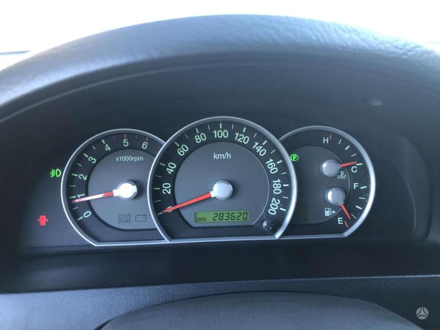 Melns Kia Sorento 2009 Kauņa, ar dzinēja tilpumu 2.50 L un nobraukumu 280 tūkst. km par 3200 €, foto 12 vietnē AUTOMOTO.COM.LV