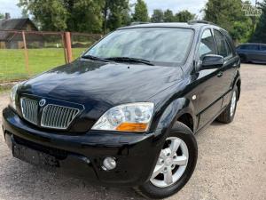 Black Kia Sorento 2009 in Prienai, with an engine capacity of 2.50 L and mileage of 225 thousand km for 3700 €, photo 15 on AUTOMOTO.COM.LV