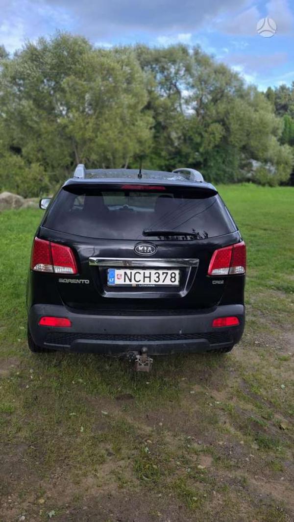 Melns Kia Sorento 2009 Viļņa, ar dzinēja tilpumu 2.20 L un nobraukumu 328 tūkst. km par 5700 €, foto 5 vietnē AUTOMOTO.COM.LV