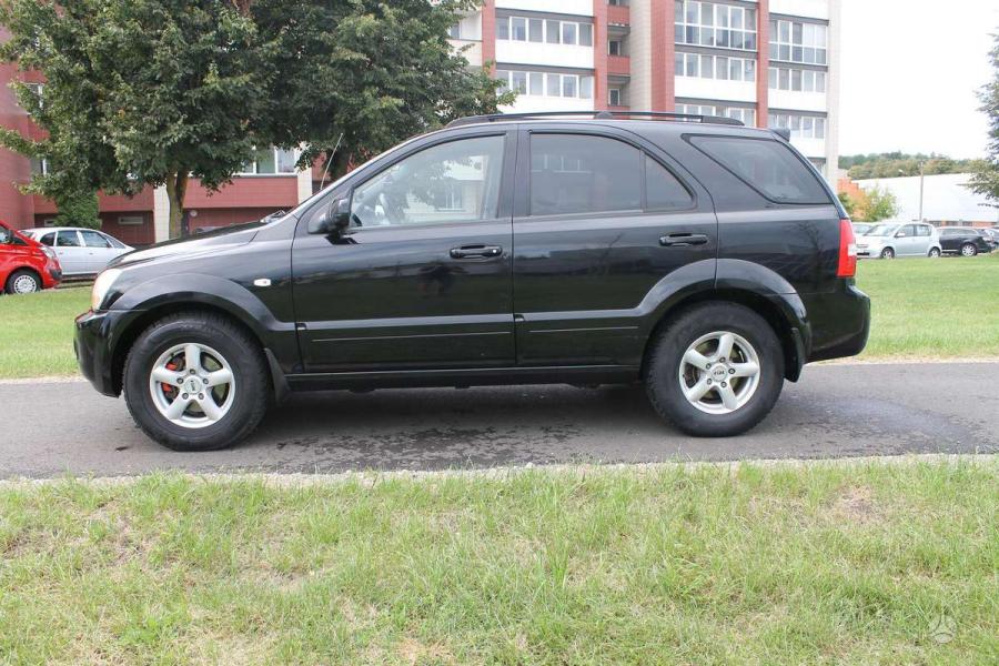 Melns Kia Sorento 2009 Prienai, ar dzinēja tilpumu 2.50 L un nobraukumu 189 tūkst. km par 2950 €, foto 5 vietnē AUTOMOTO.COM.LV