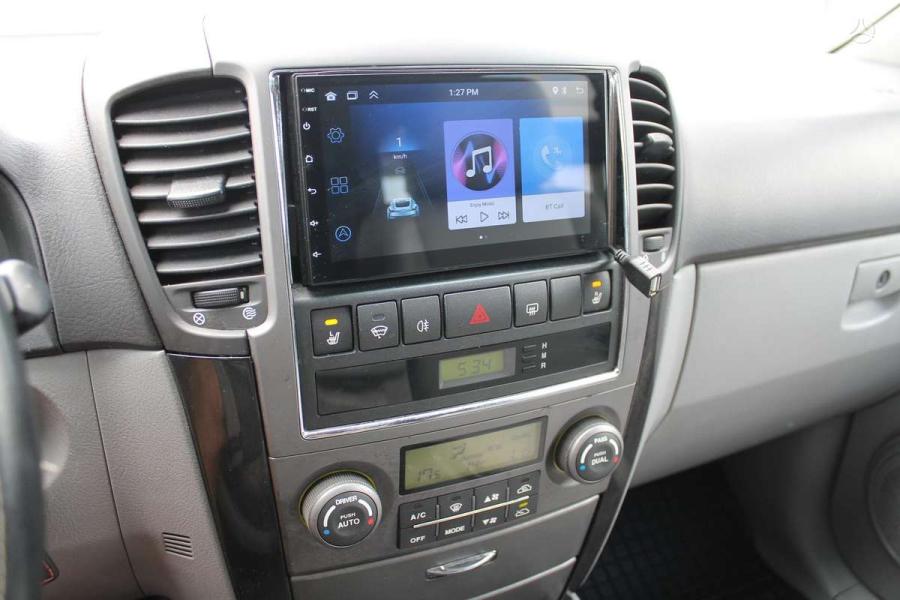 Melns Kia Sorento 2009 Prienai, ar dzinēja tilpumu 2.50 L un nobraukumu 189 tūkst. km par 2950 €, foto 12 vietnē AUTOMOTO.COM.LV