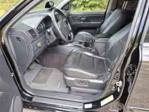 Black Kia Sorento 2009 in Prienai, with an engine capacity of 2.50 L and mileage of 223 thousand km for 3700 €, photo 4 on AUTOMOTO.COM.LV