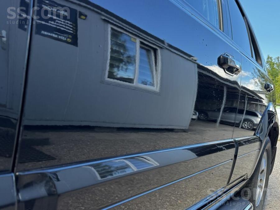 Black Kia Sorento 2009 in Daugavpils, with an engine capacity of 2.50 L and mileage of 0 thousand km for 4000 €, photo 11 on AUTOMOTO.COM.LV