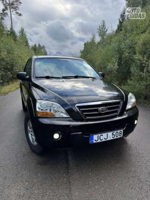 Melns Kia Sorento 2009 Viļņa, ar dzinēja tilpumu 2.50 L un nobraukumu 231 tūkst. km par 3500 €, foto 3 vietnē AUTOMOTO.COM.LV