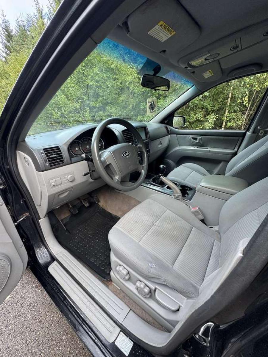Melns Kia Sorento 2009 Šalčininkai, ar dzinēja tilpumu 2.50 L un nobraukumu 231 tūkst. km par 3500 €, foto 10 vietnē AUTOMOTO.COM.LV