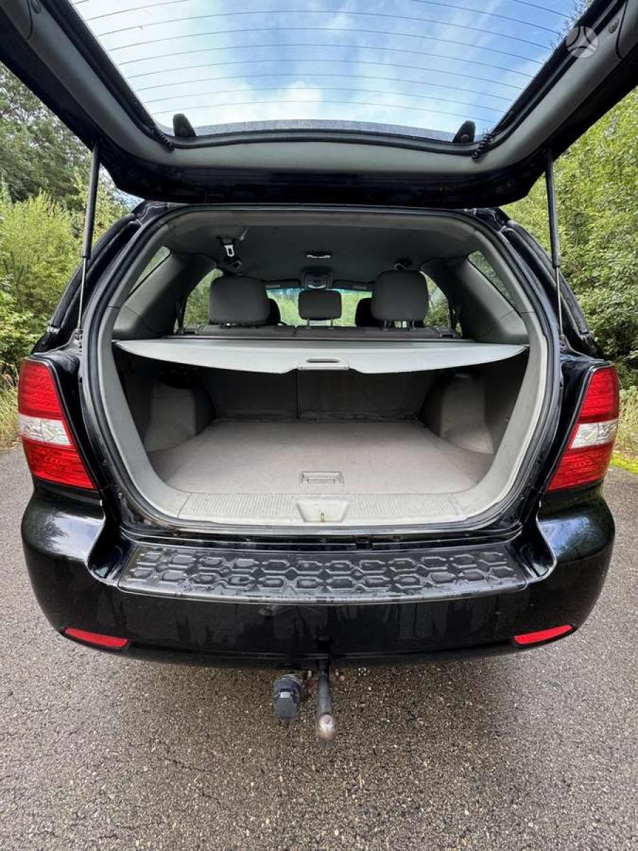 Melns Kia Sorento 2009 Šalčininkai, ar dzinēja tilpumu 2.50 L un nobraukumu 231 tūkst. km par 3500 €, foto 15 vietnē AUTOMOTO.COM.LV