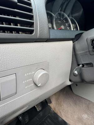 Melns Kia Sorento 2009 Šalčininkai, ar dzinēja tilpumu 2.50 L un nobraukumu 231 tūkst. km par 3500 €, foto 17 vietnē AUTOMOTO.COM.LV
