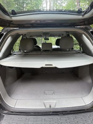 Black Kia Sorento 2009 in Prienai, with an engine capacity of 2.50 L and mileage of 249 thousand km for 2650 €, photo 10 on AUTOMOTO.COM.LV