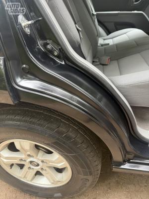 Black Kia Sorento 2009 in Prienai, with an engine capacity of 2.50 L and mileage of 249 thousand km for 2650 €, photo 12 on AUTOMOTO.COM.LV