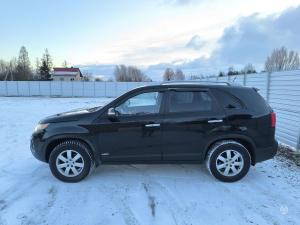 Melns Kia Sorento 2010 Marijampole, ar dzinēja tilpumu 2.20 L un nobraukumu 275 tūkst. km par 5650 €, foto 8 vietnē AUTOMOTO.COM.LV