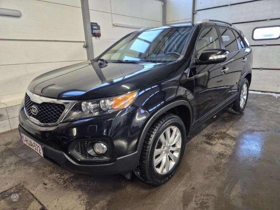 Melns Kia Sorento 2010 Raseiniai, ar dzinēja tilpumu 2.20 L un nobraukumu 268 tūkst. km par 5990 €, foto 1 vietnē AUTOMOTO.COM.LV