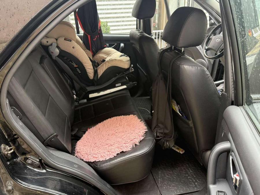 Melns Kia Sorento 2010 Utena, ar dzinēja tilpumu 2.50 L un nobraukumu 241 tūkst. km par 2100 €, foto 11 vietnē AUTOMOTO.COM.LV