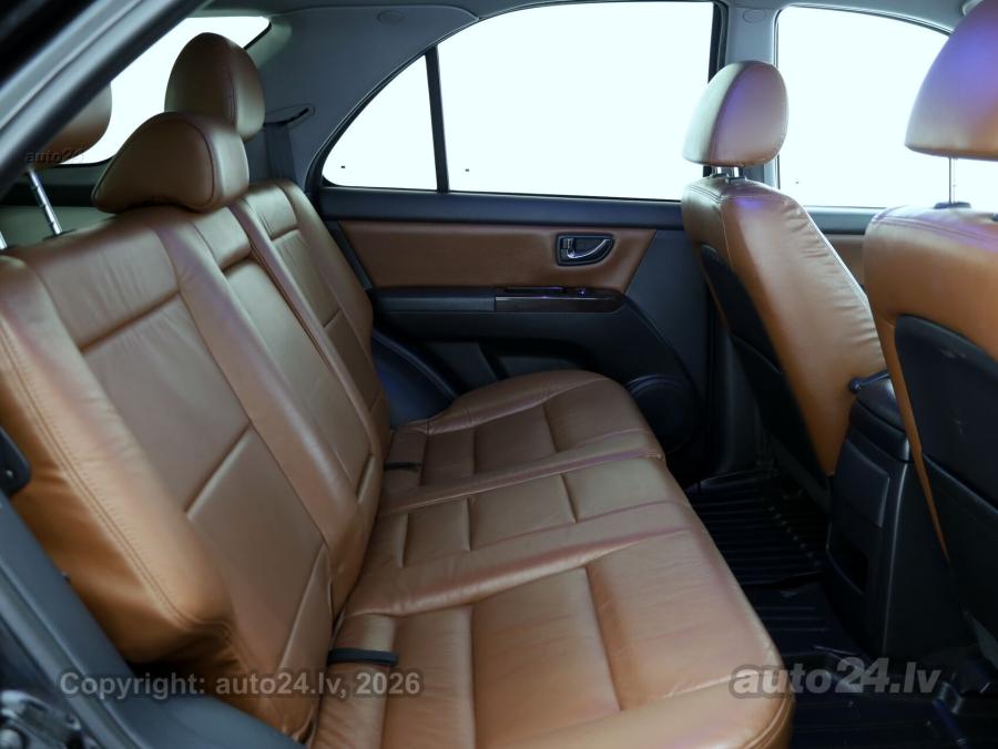 Melns Kia Sorento 2010 Tallina, ar dzinēja tilpumu 2.50 L un nobraukumu 227 tūkst. km par 3499 €, foto 8 vietnē AUTOMOTO.COM.LV
