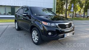 Melns Kia Sorento 2010 Rēzekne, ar dzinēja tilpumu 2.20 L un nobraukumu 272 tūkst. km par 7500 €, foto 8 vietnē AUTOMOTO.COM.LV