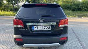 Melns Kia Sorento 2010 Rēzekne, ar dzinēja tilpumu 2.20 L un nobraukumu 272 tūkst. km par 7500 €, foto 9 vietnē AUTOMOTO.COM.LV
