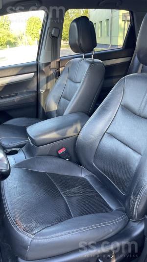 Melns Kia Sorento 2010 Rēzekne, ar dzinēja tilpumu 2.20 L un nobraukumu 272 tūkst. km par 7500 €, foto 12 vietnē AUTOMOTO.COM.LV
