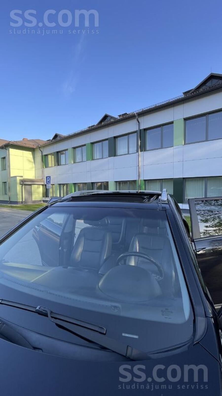 Melns Kia Sorento 2010 Rēzekne, ar dzinēja tilpumu 2.20 L un nobraukumu 272 tūkst. km par 7500 €, foto 21 vietnē AUTOMOTO.COM.LV