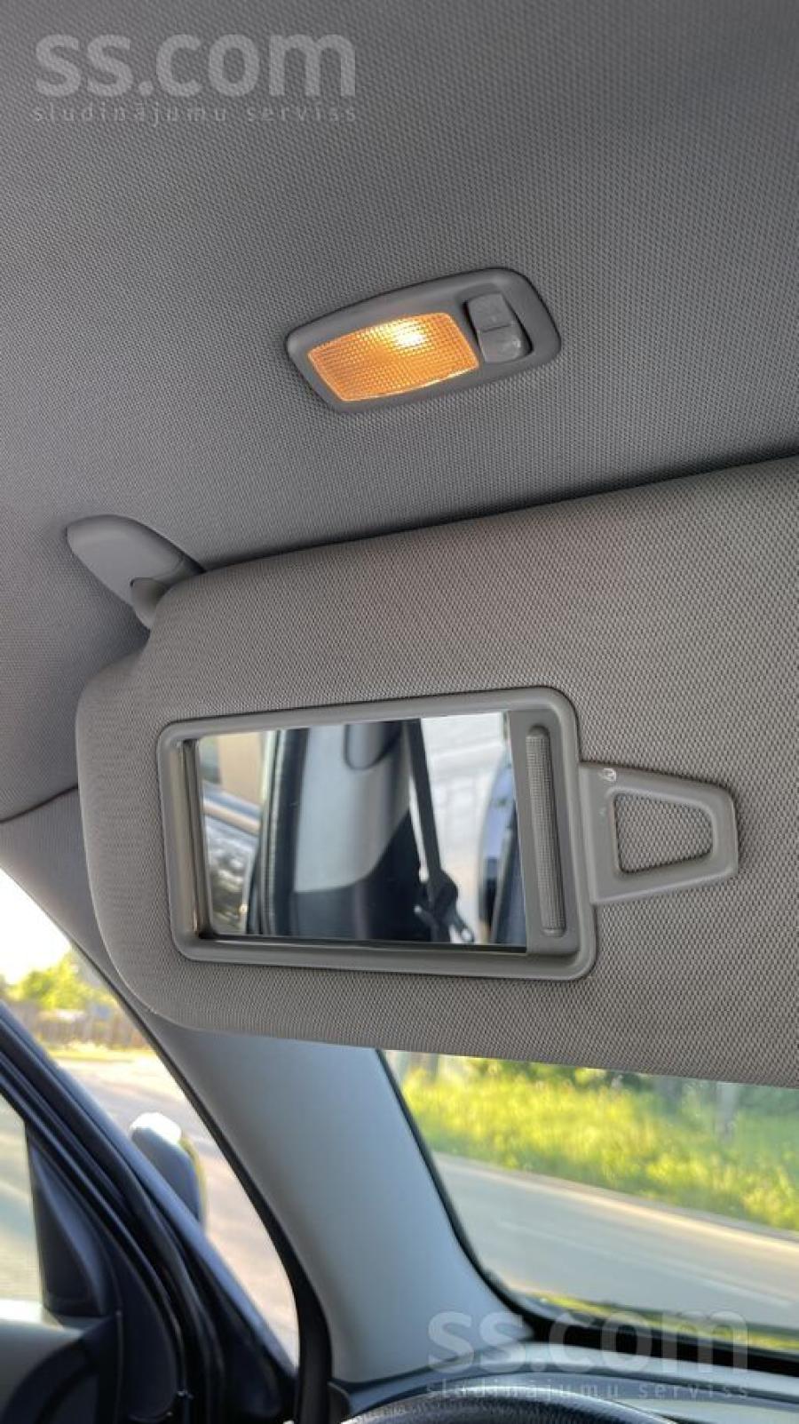 Melns Kia Sorento 2010 Rēzekne, ar dzinēja tilpumu 2.20 L un nobraukumu 272 tūkst. km par 7500 €, foto 23 vietnē AUTOMOTO.COM.LV