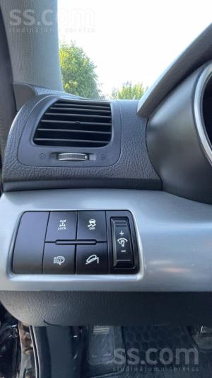 Melns Kia Sorento 2010 Rēzekne, ar dzinēja tilpumu 2.20 L un nobraukumu 272 tūkst. km par 7500 €, foto 26 vietnē AUTOMOTO.COM.LV
