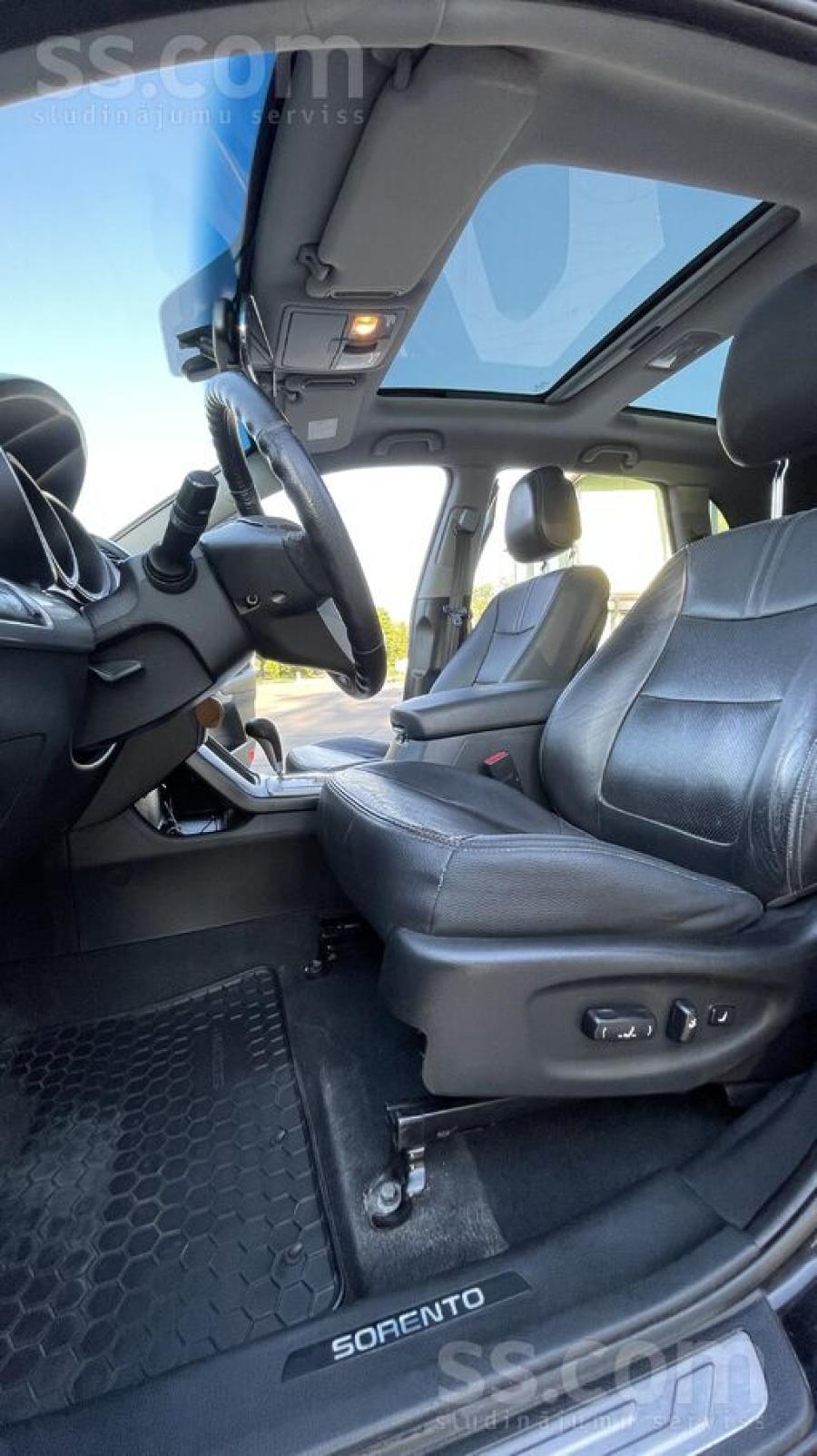 Melns Kia Sorento 2010 Rēzekne, ar dzinēja tilpumu 2.20 L un nobraukumu 272 tūkst. km par 7500 €, foto 29 vietnē AUTOMOTO.COM.LV