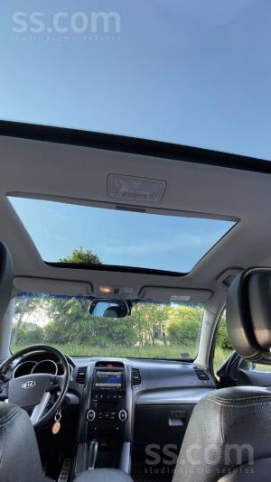 Melns Kia Sorento 2010 Rēzekne, ar dzinēja tilpumu 2.20 L un nobraukumu 272 tūkst. km par 7500 €, foto 30 vietnē AUTOMOTO.COM.LV