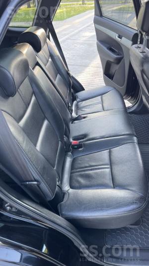 Melns Kia Sorento 2010 Rēzekne, ar dzinēja tilpumu 2.20 L un nobraukumu 272 tūkst. km par 7500 €, foto 36 vietnē AUTOMOTO.COM.LV