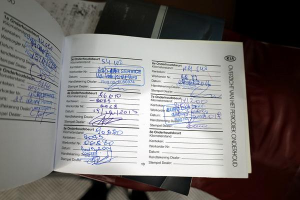 Черный Киа Соренто 2010 в Таллин, объемом двигателя 2.50 л и пробегом 227 тыс. км за 3499 €, фото 9 на AUTOMOTO.COM.LV