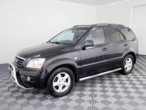 Melns Kia Sorento 2010 Tallina, ar dzinēja tilpumu 2.50 L un nobraukumu 227 tūkst. km par 3499 €, foto 3 vietnē AUTOMOTO.COM.LV