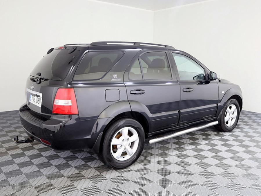 Melns Kia Sorento 2010 Tallina, ar dzinēja tilpumu 2.50 L un nobraukumu 227 tūkst. km par 3499 €, foto 4 vietnē AUTOMOTO.COM.LV