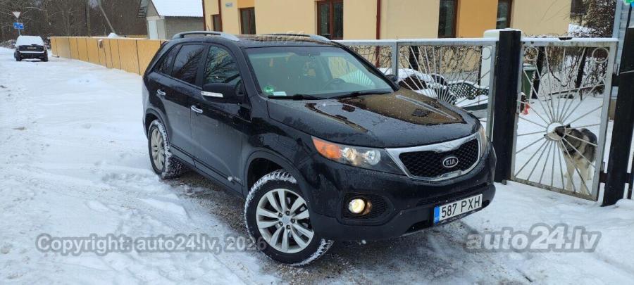 Melns Kia Sorento 2011 Narva, ar dzinēja tilpumu 2.20 L un nobraukumu 170 tūkst. km par 8550 €, foto 1 vietnē AUTOMOTO.COM.LV