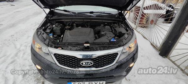 Melns Kia Sorento 2011 Narva, ar dzinēja tilpumu 2.20 L un nobraukumu 170 tūkst. km par 8550 €, foto 11 vietnē AUTOMOTO.COM.LV