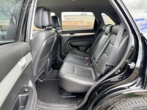 Melns Kia Sorento 2011 Rīga, ar dzinēja tilpumu 2.20 L un nobraukumu 197 tūkst. km par 8995 €, foto 9 vietnē AUTOMOTO.COM.LV